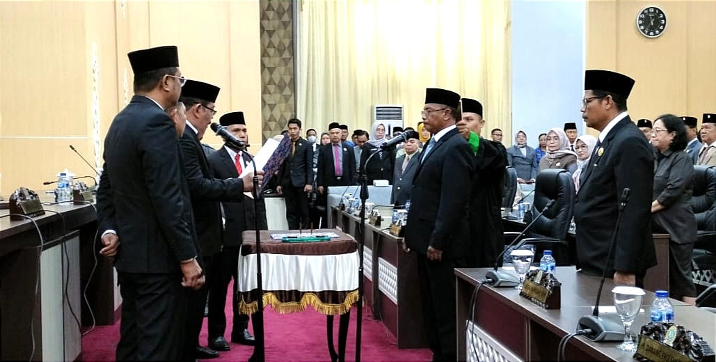 Resmi, Ja’far Sidik Jabat Anggota DPRD Balikpapan Gantikan Syukri Wahid ... Resmi, Ja’far Sidik Jabat Anggota DPRD Balikpapan Gantikan Syukri Wahid ...